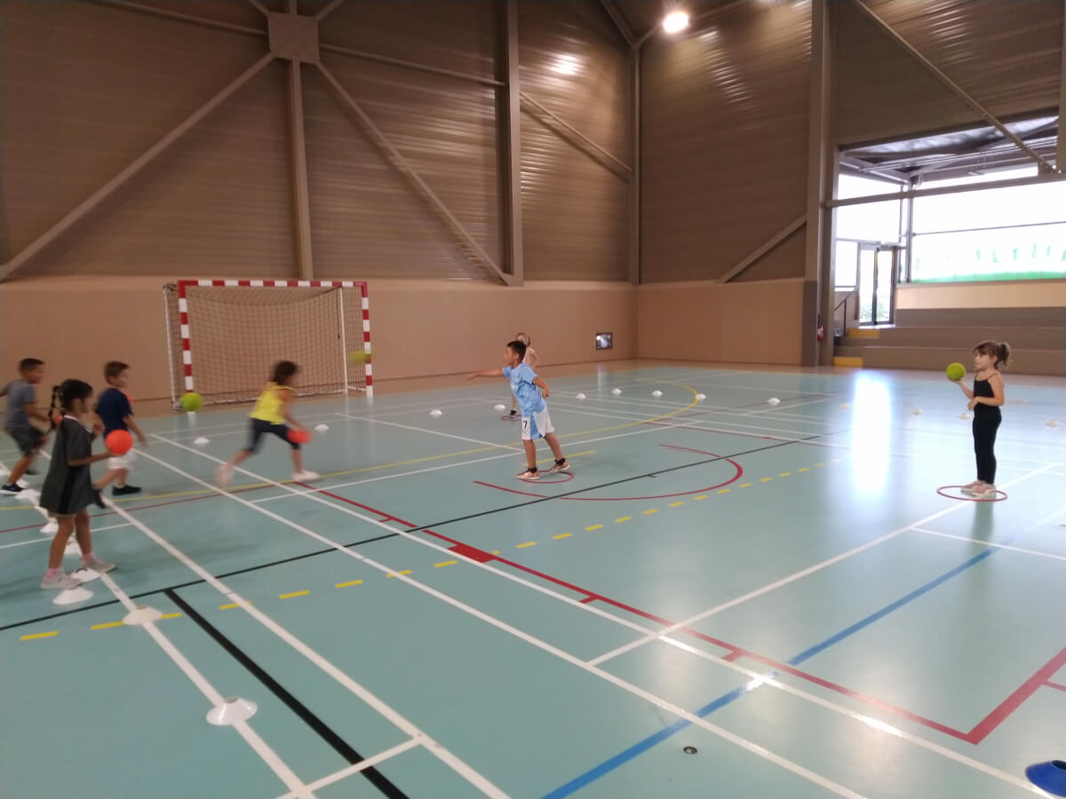 Initiation au handball – Ecole St-Exupéry